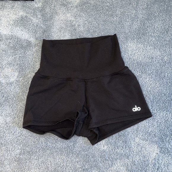 ALO Yoga | Shorts | Alo Shorts | Poshmark